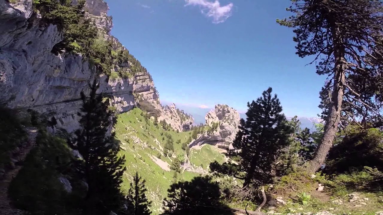Chartreuse - Les arches de la tour percée - YouTube