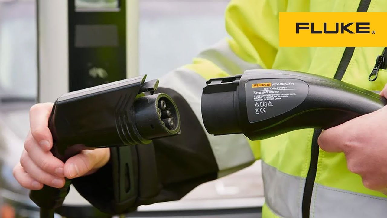 How to use the Fluke FEV100 type 1 connector - YouTube