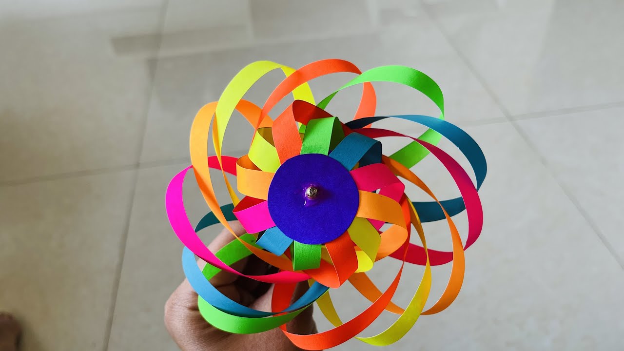 Paper spinner for kids || Easy origami craft || Krafty Canvas - YouTube