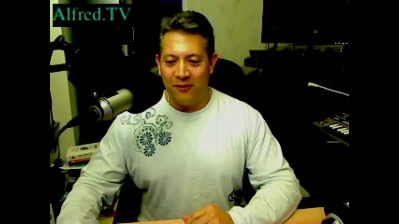 Tech : (It's iPad!) Apple's iSlate, iPad or iTablet? - YouTube