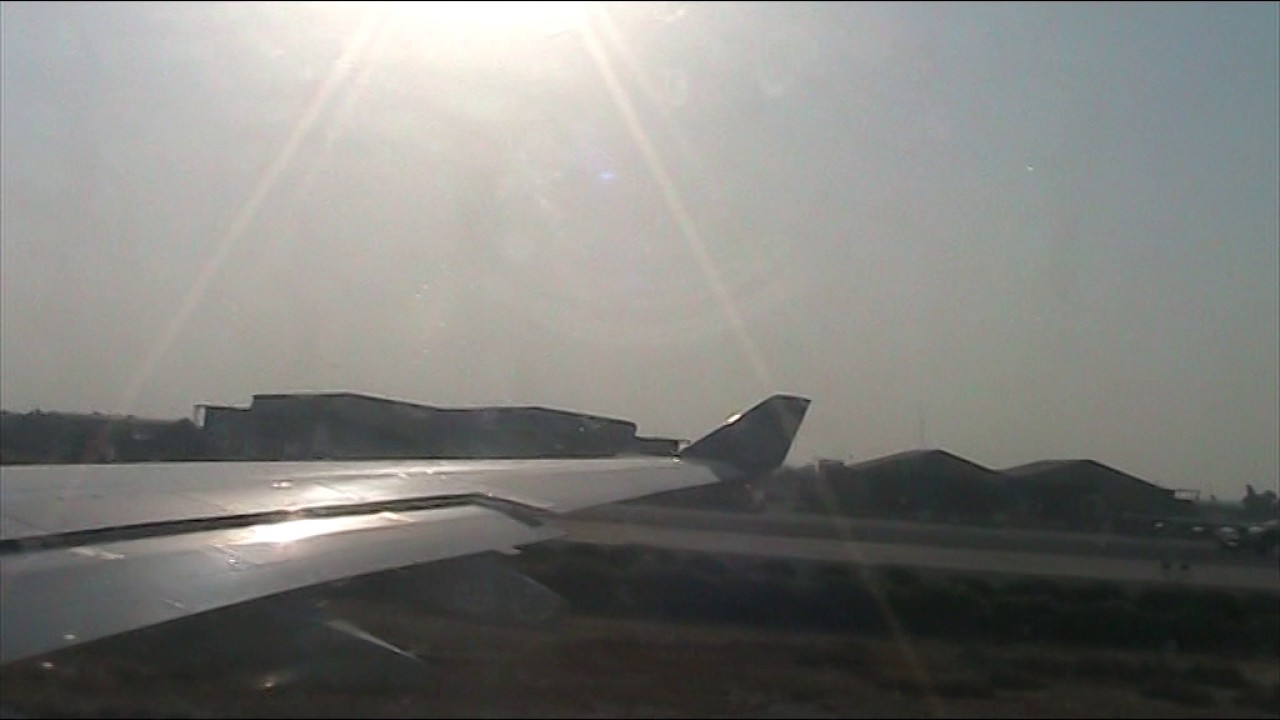 Philippine Airlines flight 669 taking off from Kuwait international ...