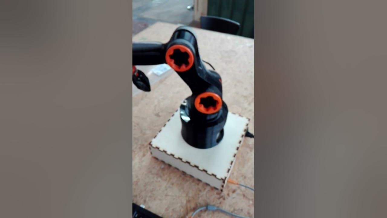 arduino powered 3d printed robot arm - 4-axis gcode interpreter - YouTube
