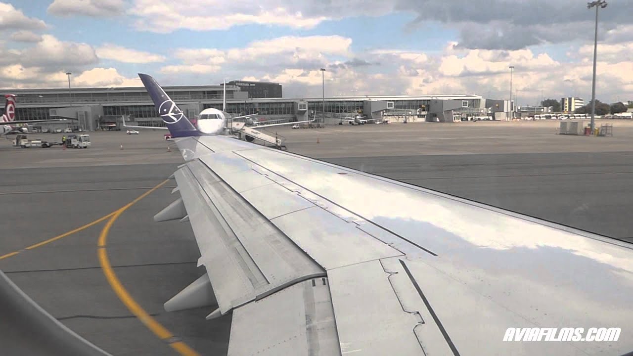LOT Embraer 175 takeoff Warsaw airport - YouTube