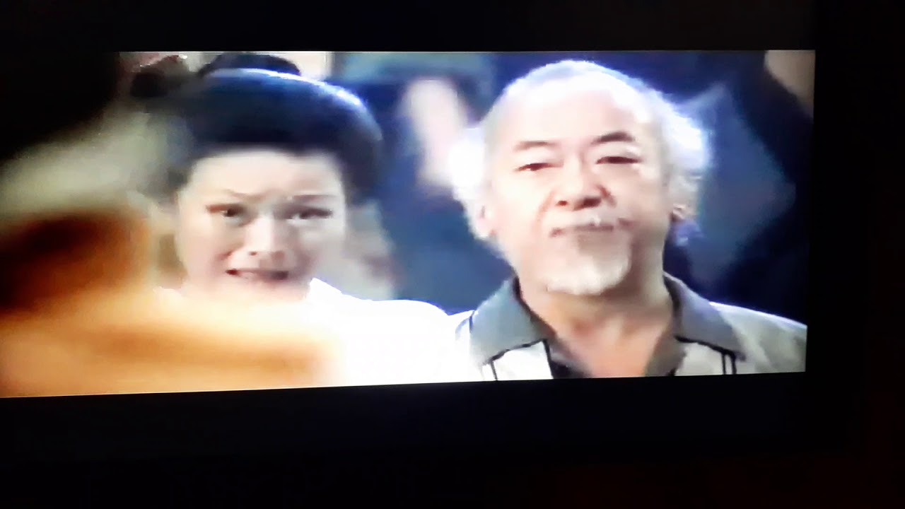 KARATE KID 2 1986 DANIEL VS CHOZEN VIVES O MUERES ESPAÑOL - YouTube