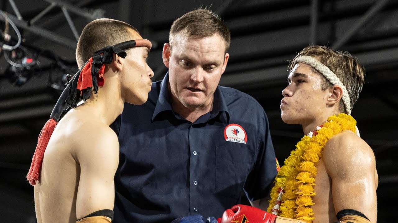 Charlie Illes vs Jaspa Mckinless | Infliction Fight Series #32 - YouTube