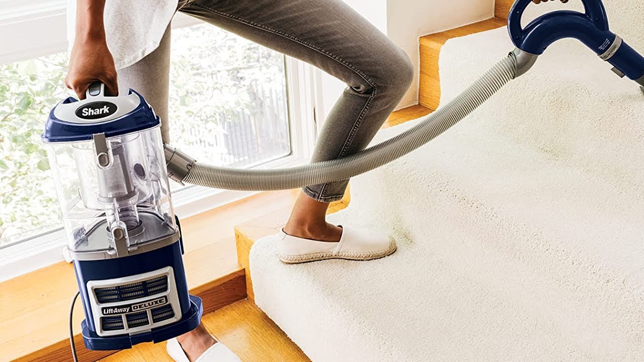 Shark NV360 Navigator Lift-Away Deluxe Upright Vacuum with Large Dust ...