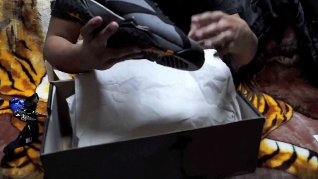 Shoe Unboxing #1 - First Pair Off Of FlightClub - YouTube