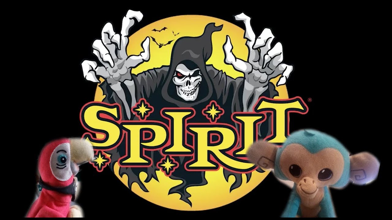 Polly and Koki visit the Spirit Halloween Store - YouTube