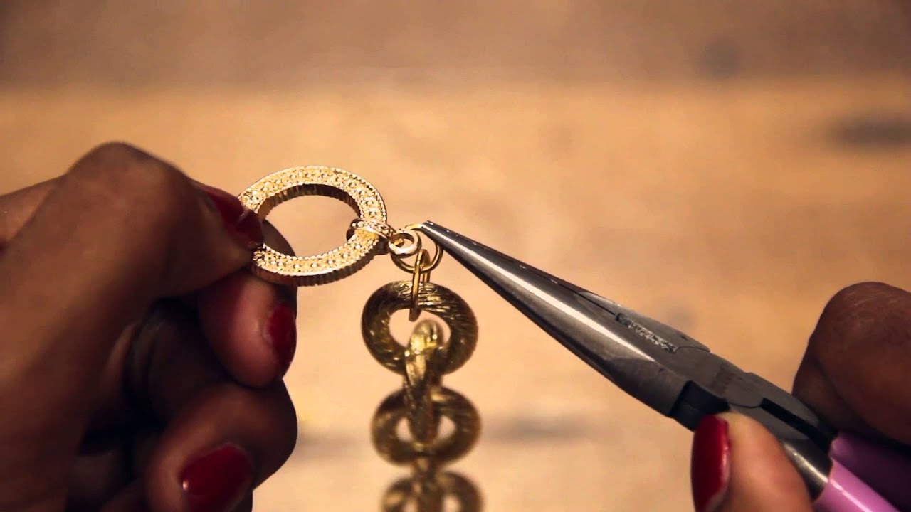 DIY Chunky Chain Bracelet - YouTube