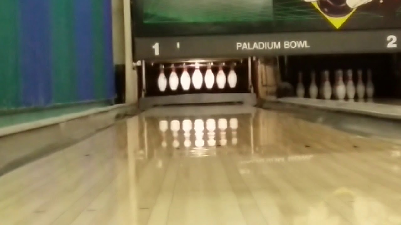 Brunswick a2/A pinsetter. - YouTube