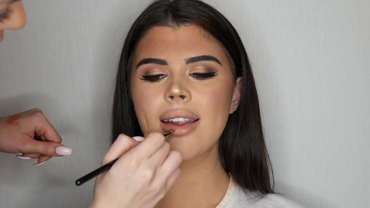 BRONZED MAKEUP LOOK | CLIENT MAKEUP TUTORIAL - YouTube