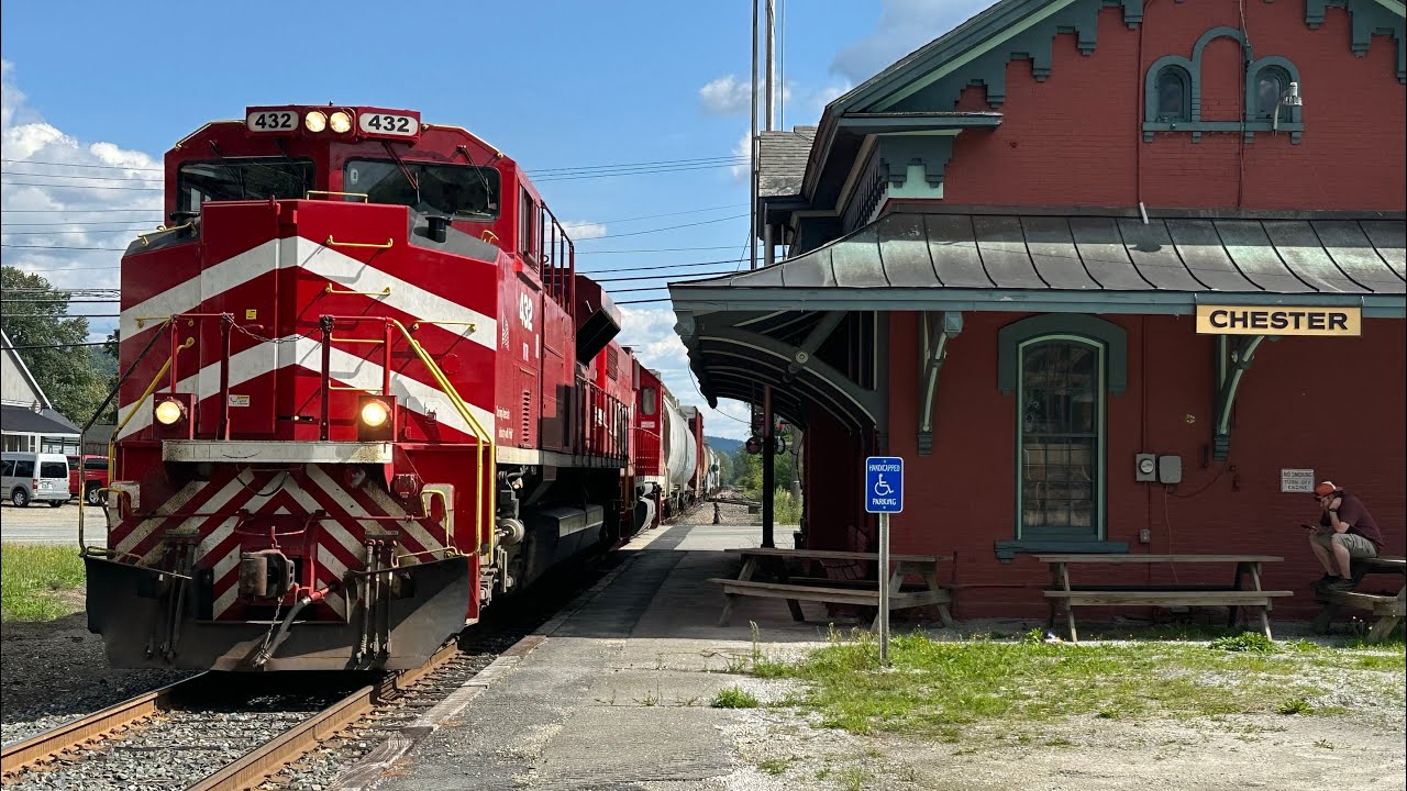 VTR 432 leads 264 through Chester, VT - YouTube