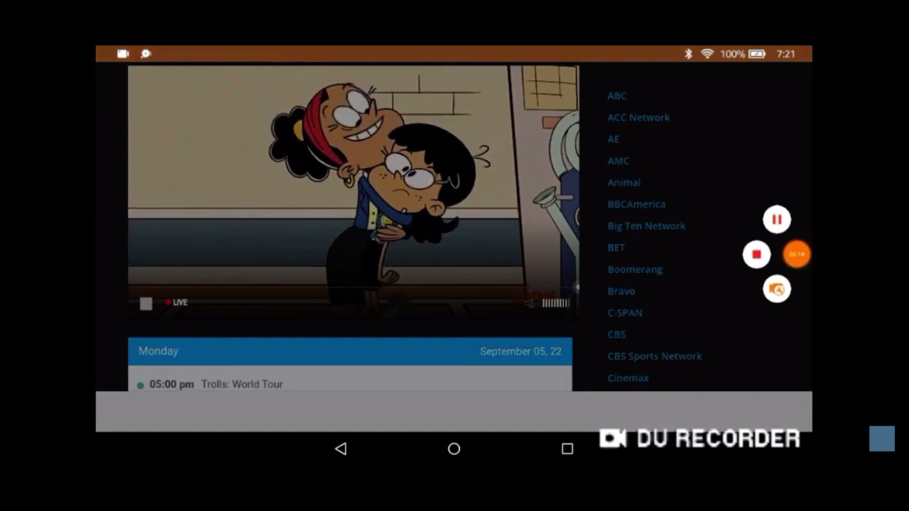 STELLA Hog Squeeze THE LOUD HOUSE - YouTube