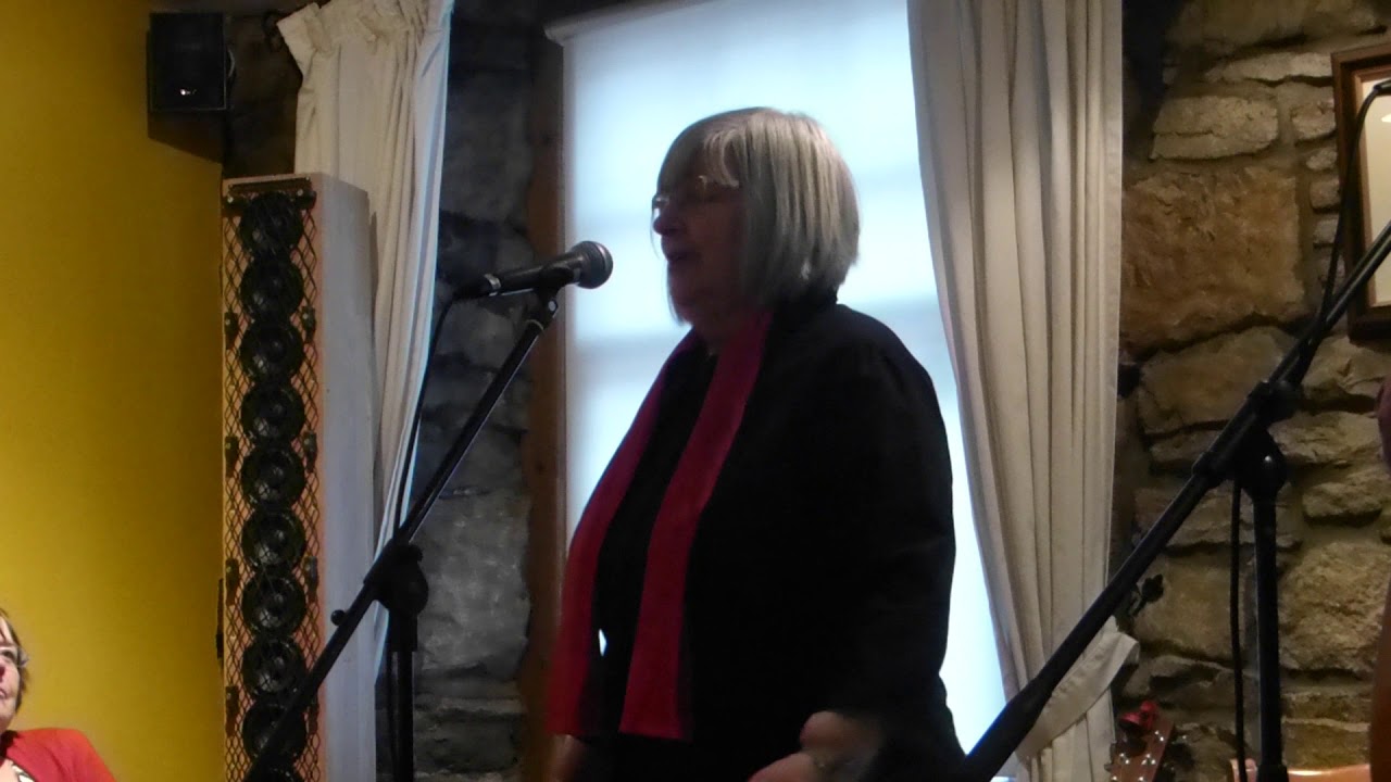 Sheena Wellington - Newport Braes - YouTube