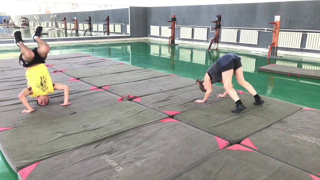 How I Learned HEAD FLIP In Shaolin Kung Fu School In China - YouTube