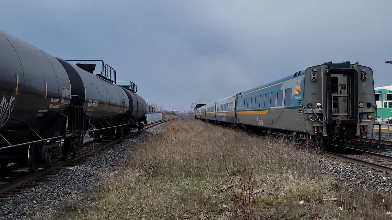 (Train Meet) (Rear Business Class 3461!) CN 306 - 5796 & 5619 And VIA ...