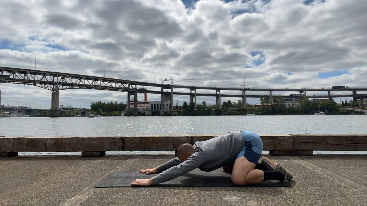 How to child’s pose / how to child’s pose variations for beginners ...