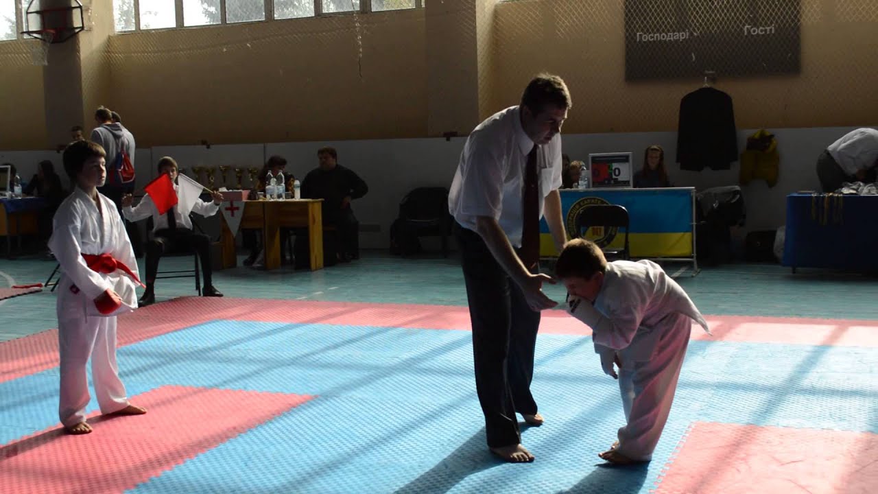Yuriy kleschenko - the great kick - YouTube