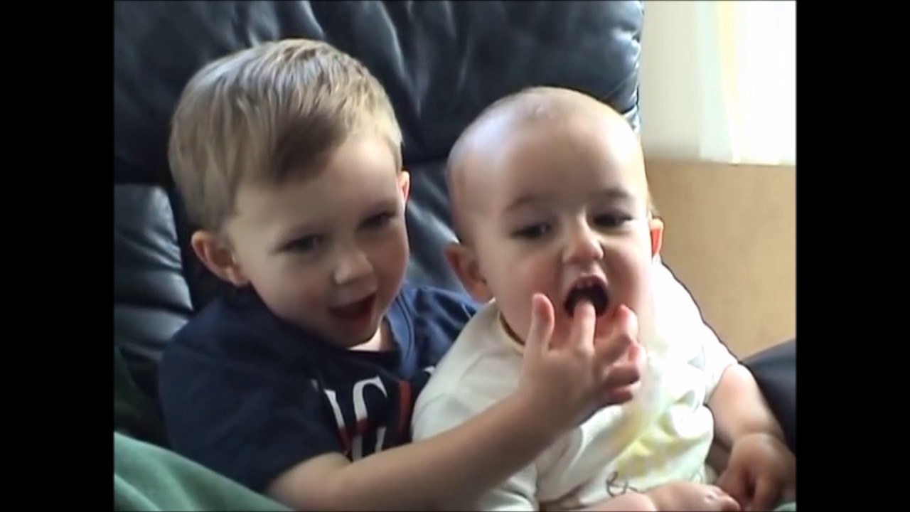 Charlie Bite Me Again NUEVOOO!!!! - YouTube