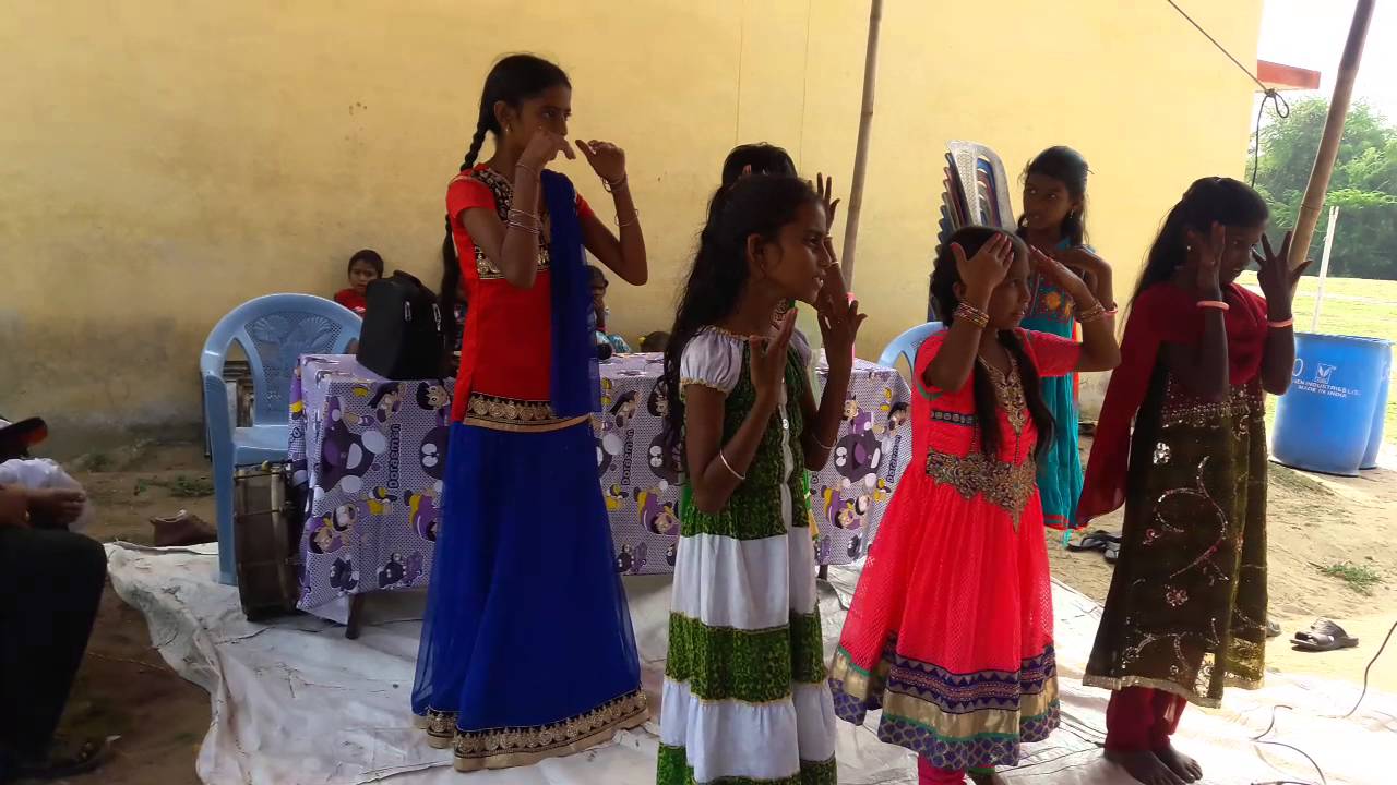 Charchi dance - YouTube