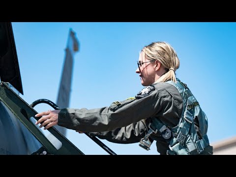 Captain Aimee "REBEL" Fiedler F-16 Viper Demo Team U.S air force - YouTube