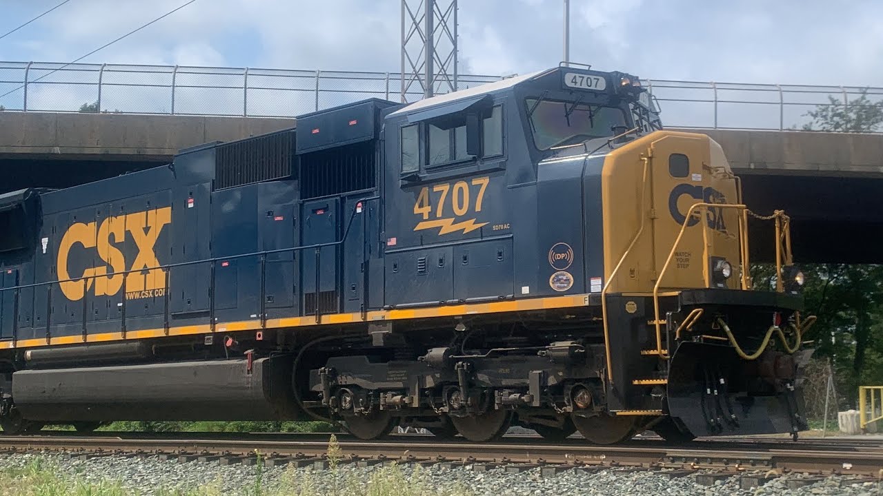 CSX I032-30 with 4707 Leading - YouTube