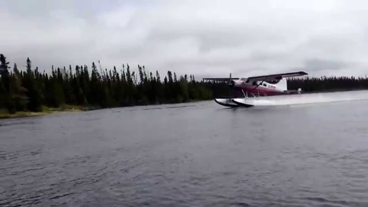 Kesagami lake - beaver float plane takeoff - YouTube