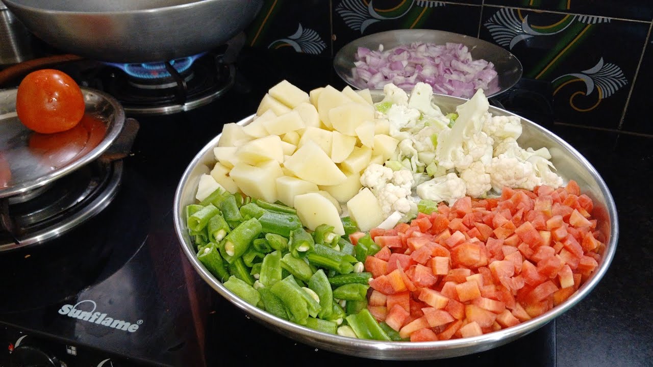 Mix veg restaurant style recipe - YouTube
