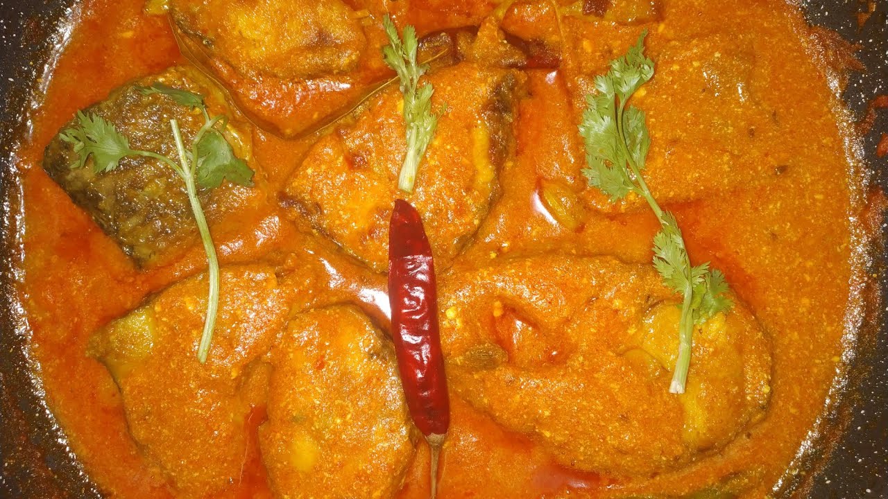 Rohu Fish Curry, Rui Macher Kalia, How to make Bengali Fish Curry - YouTube