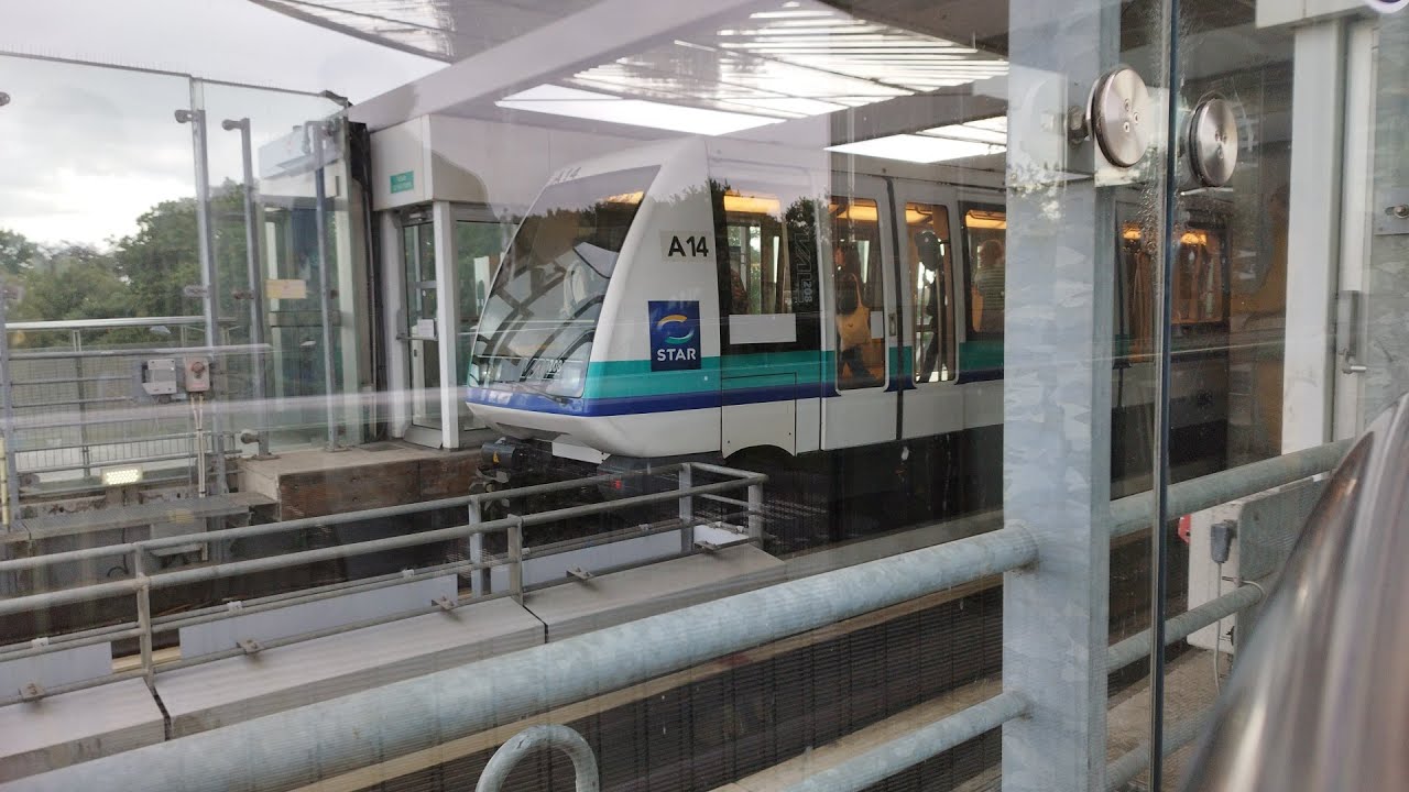 Métro de Rennes Ligne A Siemens VAL 208 AG AB 14 entre La Poterie et ...