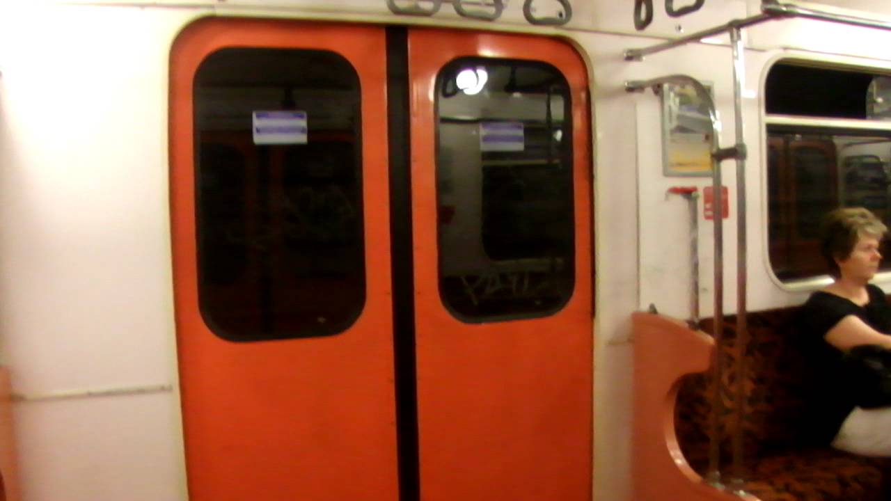 Budapest Metro line 2 (M2) 2011.06.26 - 166 - YouTube