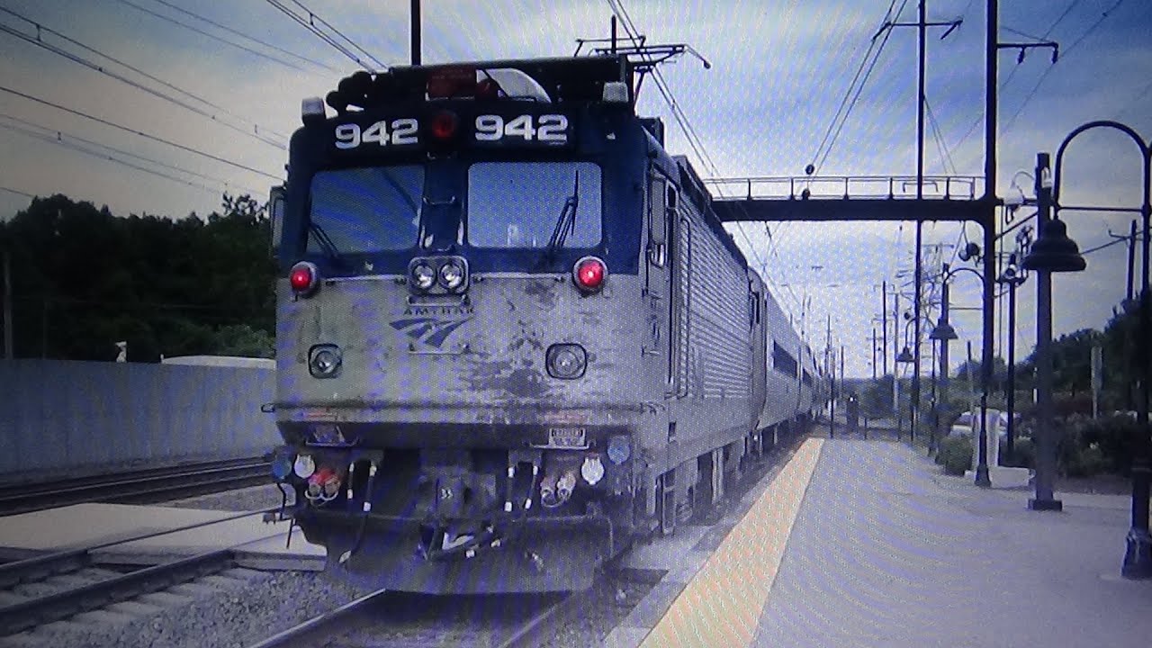 MARC & Amtrak Trains With AEM-7's - YouTube