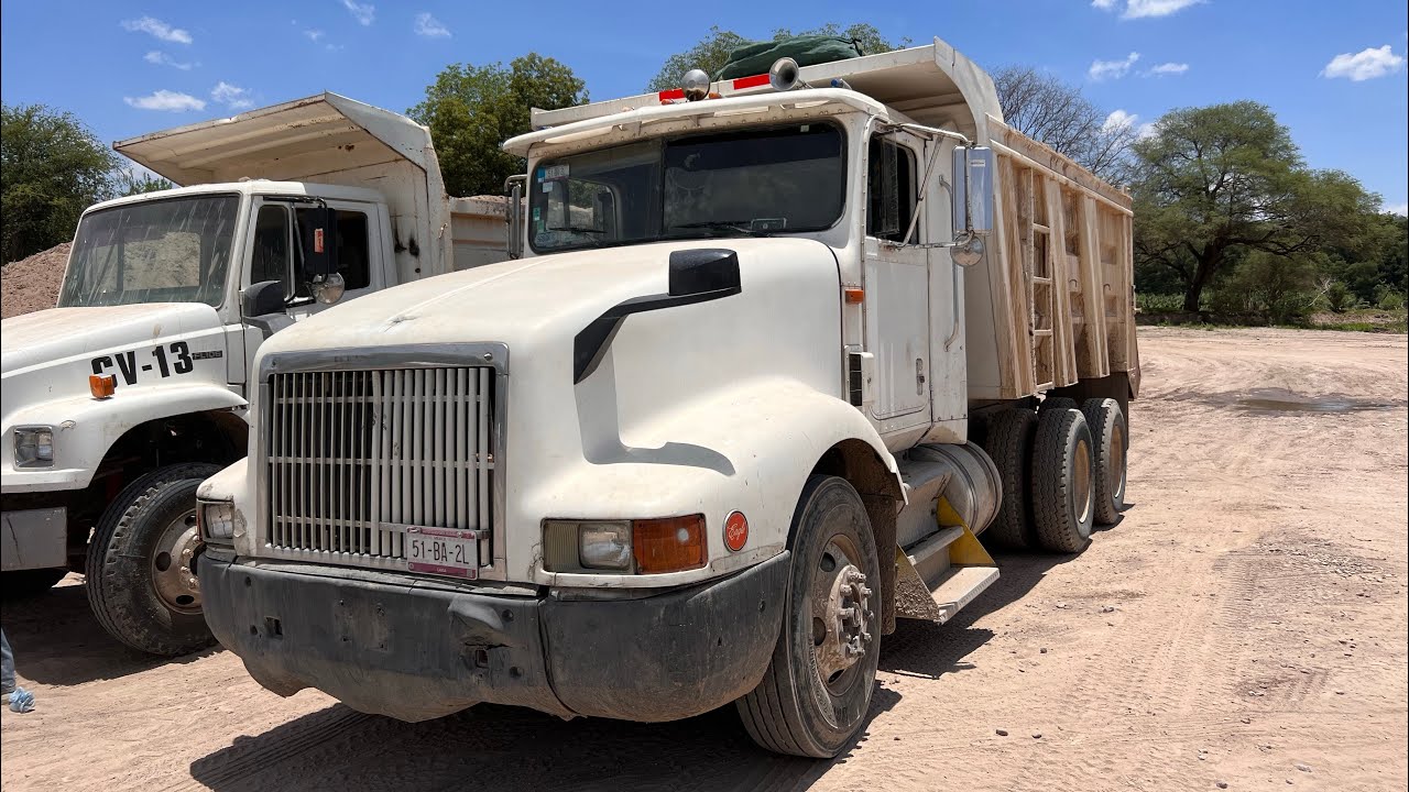 Camión Torton Volteo 14m3 Dina 1995 Mexicano - YouTube