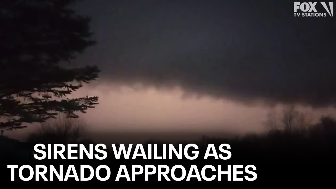 Lightning and ominous tornado siren captured in Illinois - YouTube