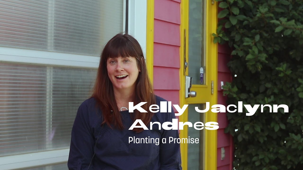 Kelly Andres | Artist BTS Interview - YouTube