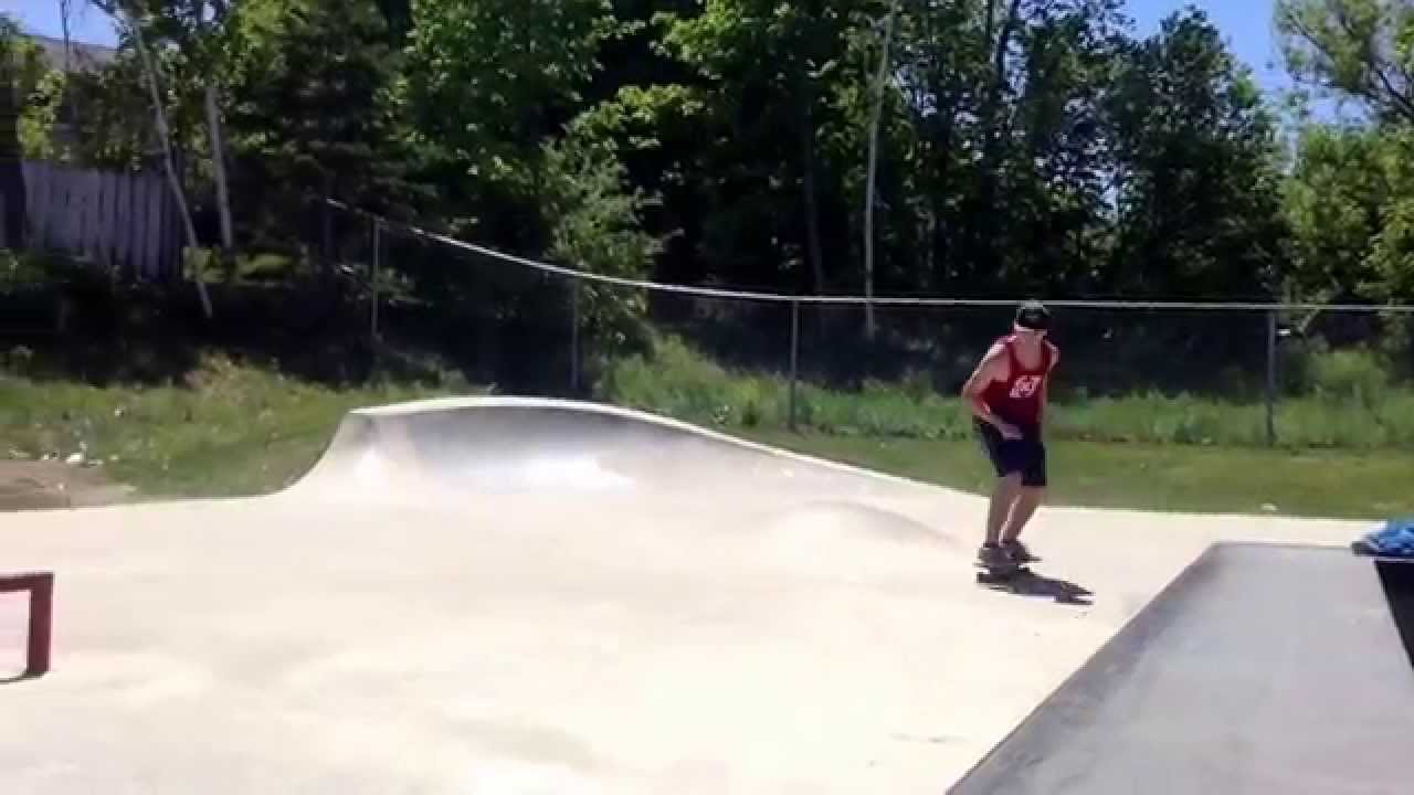 AMHERST SKATEPARK 2014! - YouTube