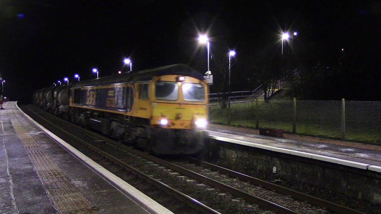 66730: 6M74 Irvine to Wembley silver bullet tanks at Sanquhar - YouTube