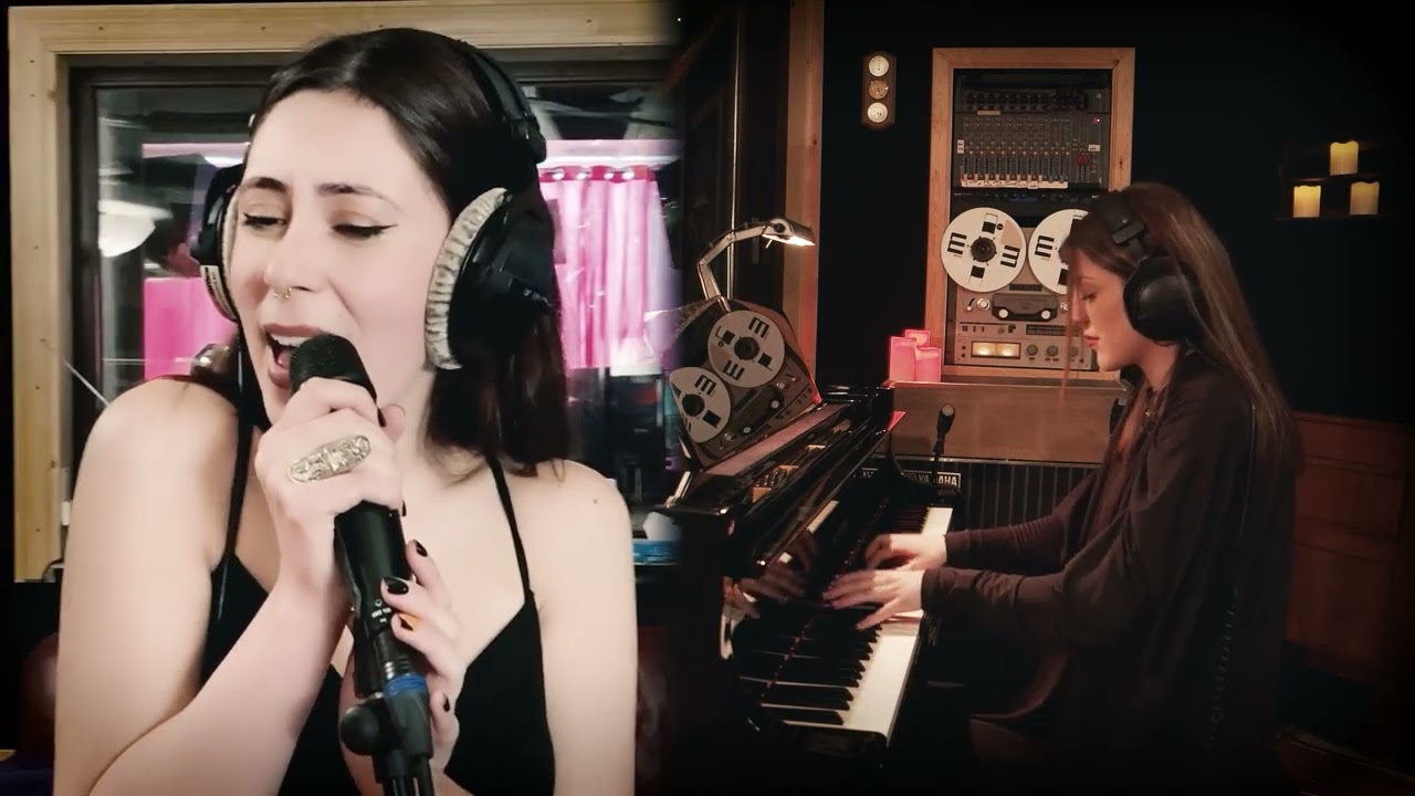 Summertime - Milla's band (Jason Rebello) - YouTube