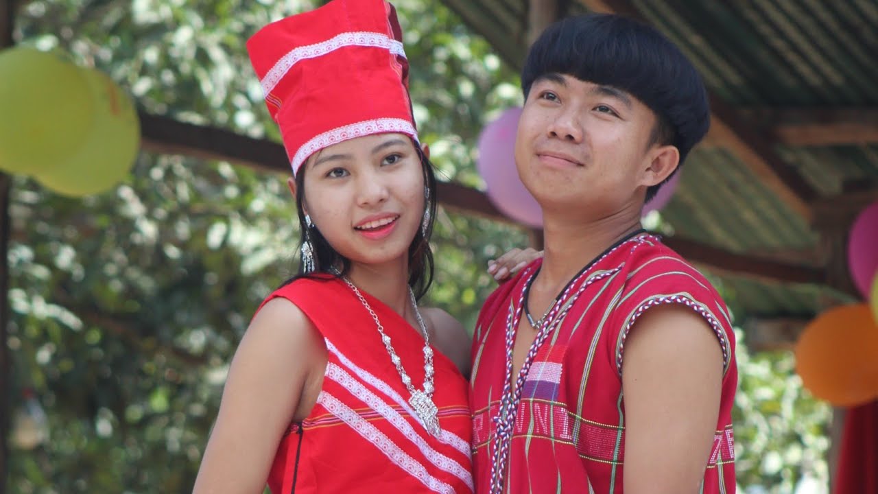 Kayah Fashion Show by KDY _ Youth Talent Show - YouTube