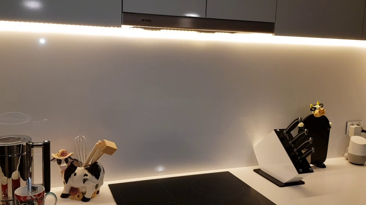 Google Assistant lighting - YouTube
