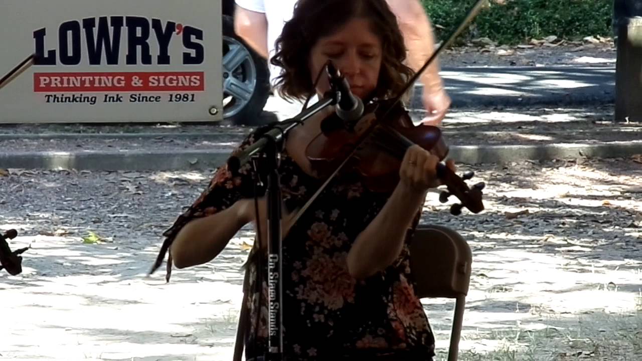 Sarah Jayde Williams, Gina Forsyth & Anya Burgess-Festivals Acadiens Et ...