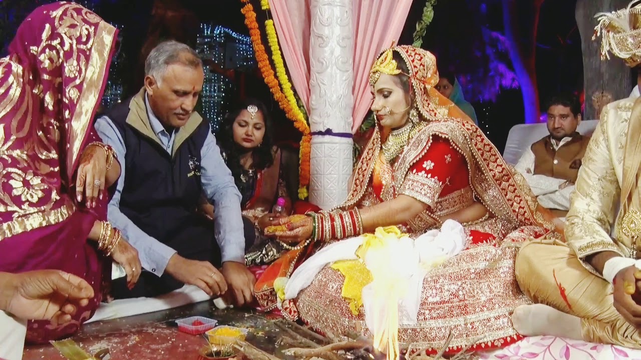 Mangal phere //yukti weds Sumit// - YouTube