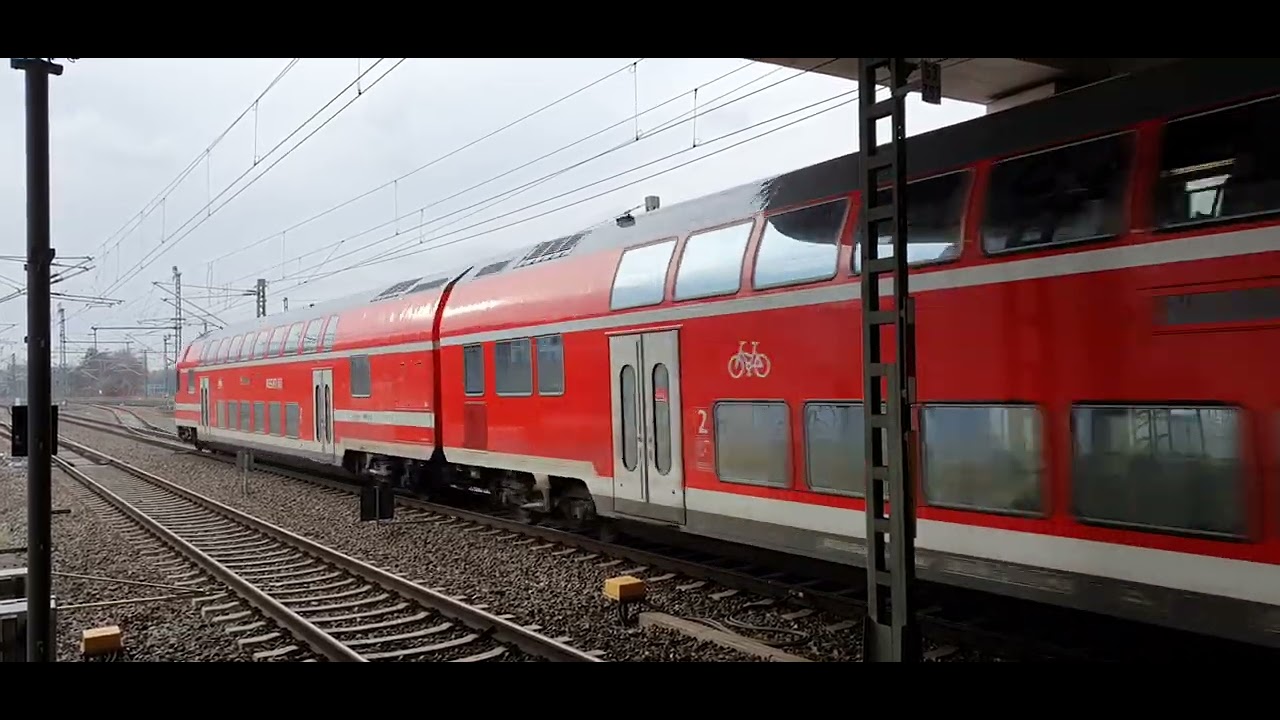 Einfahrt RE 3 mit Baureihe 147 in Berlin Südkreuz auf Gleis 6 - YouTube