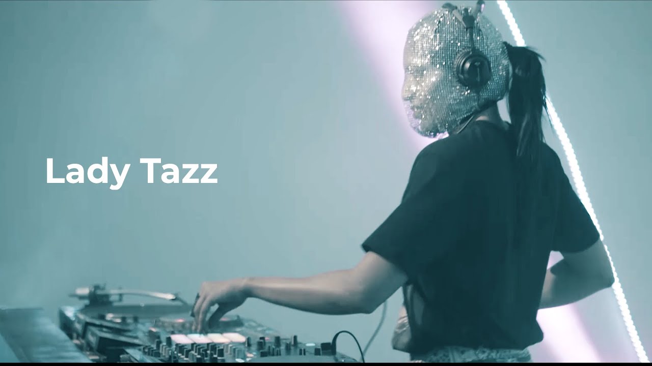 Lady Tazz - Live @ Radio Intense 18.5.2021 / 4K Techno DJ Mix - YouTube