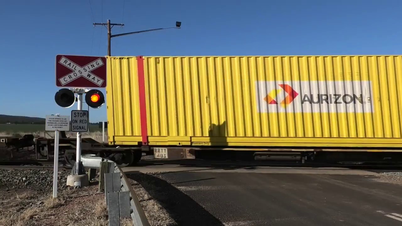 Level Crossing, Bogan Gate NSW, Australia. - YouTube
