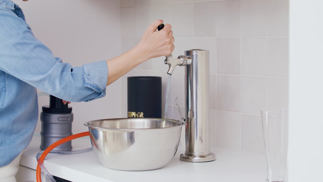 How To Use The Beer Line Cleaning Kit - YouTube