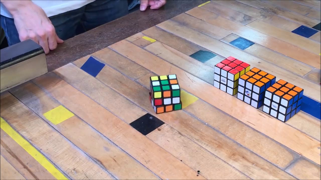 Self Solving Rubik's Cube - YouTube