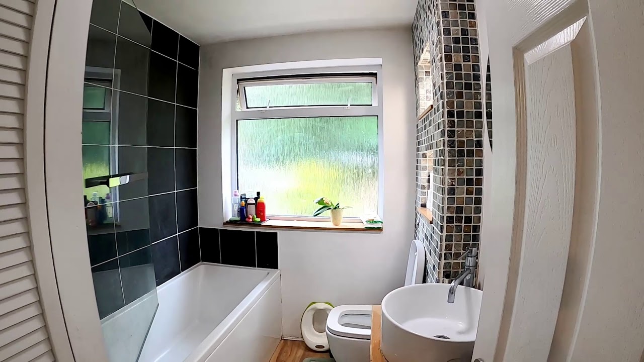 Longleat p3138 - YouTube