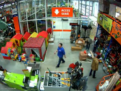 Accident Dedeman Suceava - YouTube