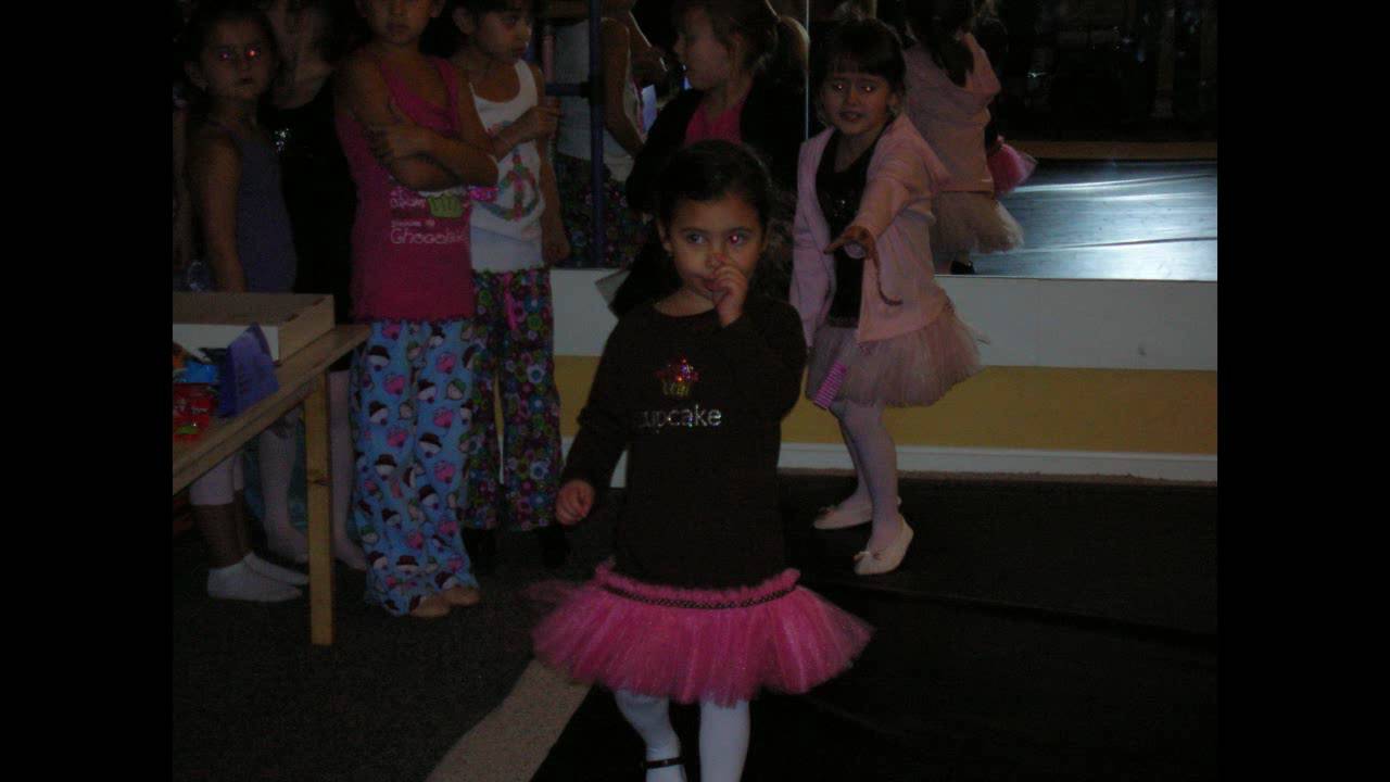 Unique Steps Dance Fashion Show - YouTube